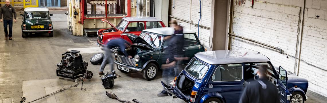 Fabrika iz Oksforda pretvara klasične Mini automobile u električna vozila