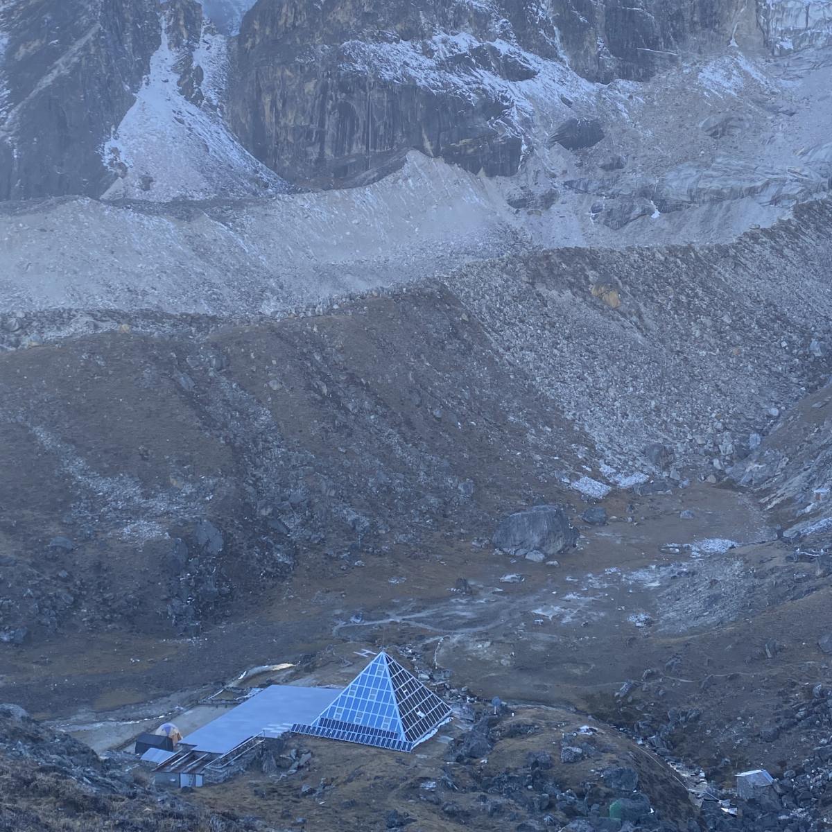 Posetila sam Piramidu u podnožju Mont Everesta